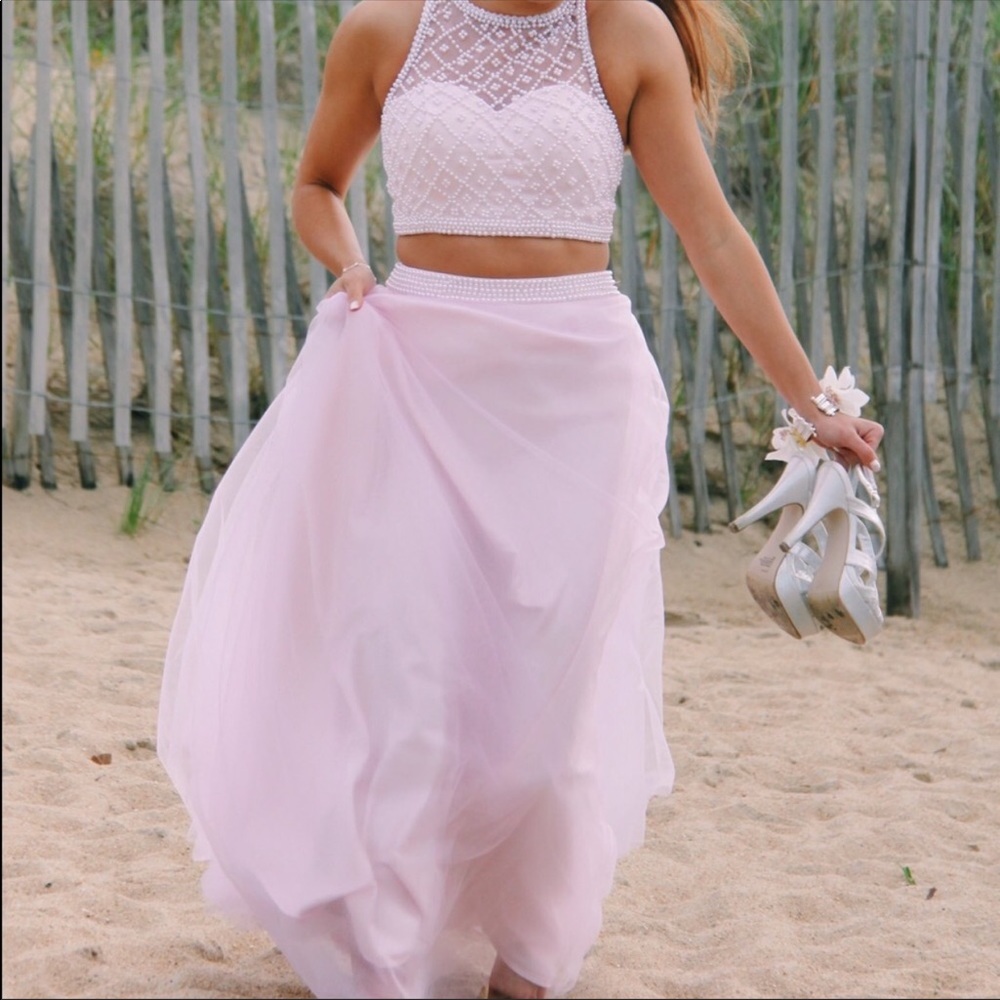 Prom Dress Light Pink - Gem